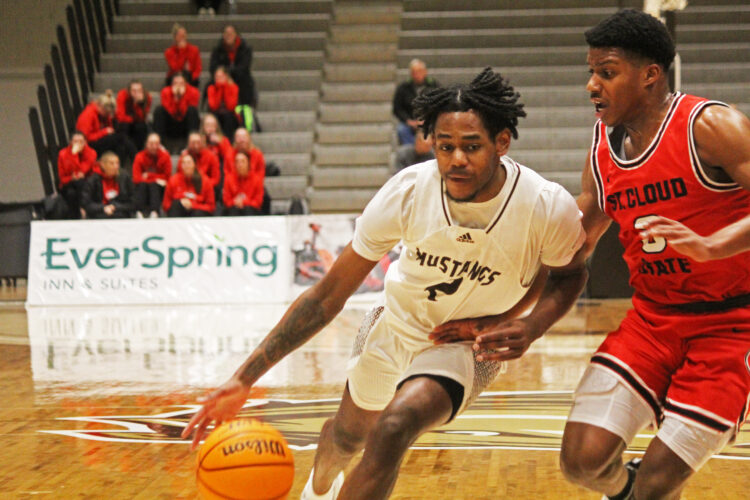 Mustangs pull out gritty win over Huskies | News, Sports, Jobs ...